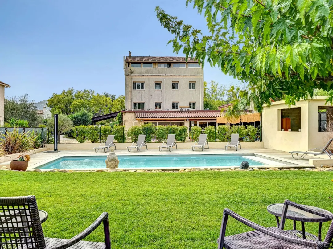Hôtel Le Provence - Aubagne