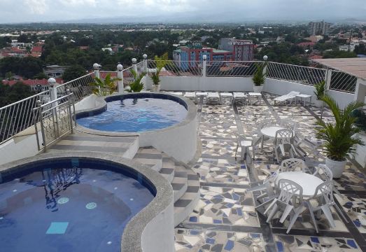 Kandi Tower Luxury Hawaiian Suite Angeles City,Angeles - Updated 2024 ...