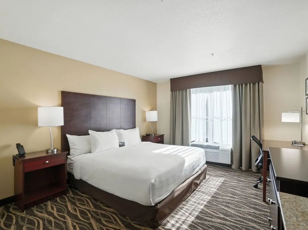 Cobblestone Hotel & Suites-bellefontaine - Indian Lake, OH