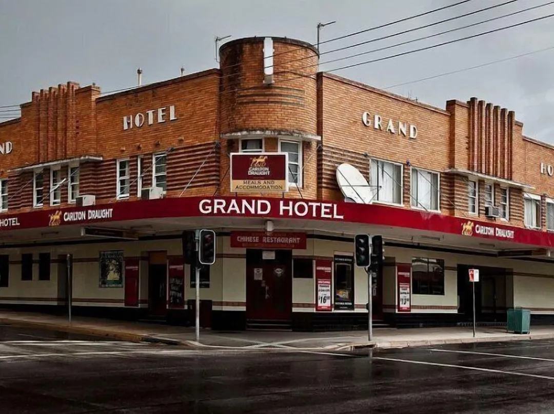 Grand Hotel Bega - South Coast