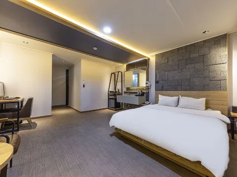 Jeonju Sanjeongdong Terra - Jeonju-si