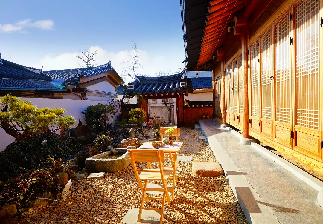 Jeonju Hanok Maeul Sukbak Sarang Gadeuk - Jeonju-si