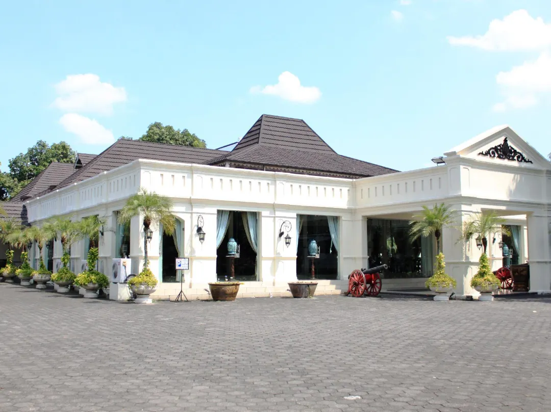 Hotel Dana Solo - Surakarta