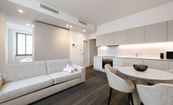 [Dome view 3] Modern design & central location, Como - 2025 Updated ...