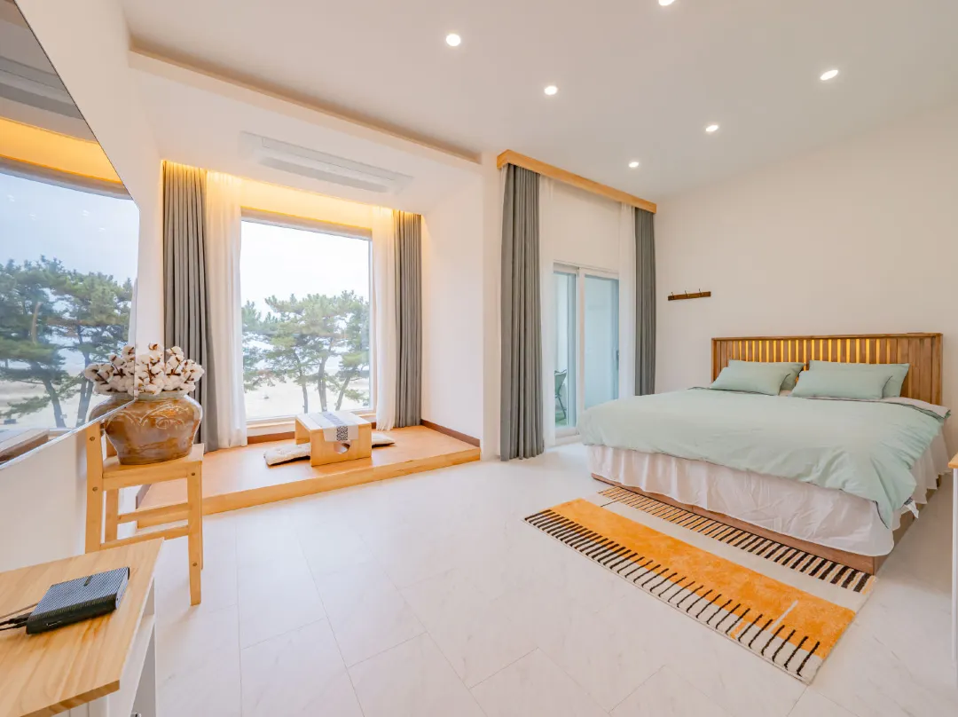 Taean Hadden Stay - Taean-gun