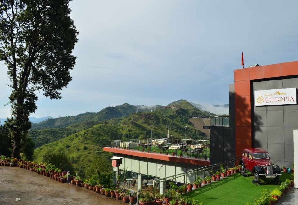 Resort Eutopia Waknaghat,Waknaghat - Updated 2024 Reviews & Prices ...