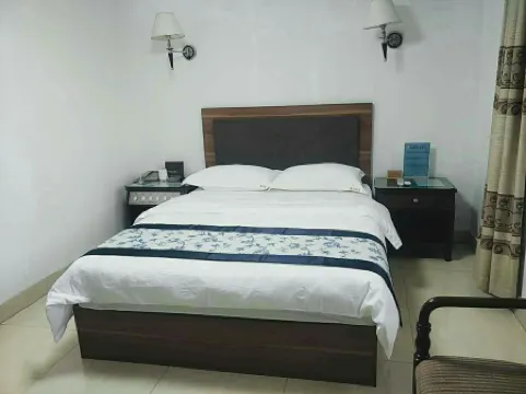 Foshan Huayue Holiday Hotel (Lunjiao Subway Station) Reviews: Guest ...