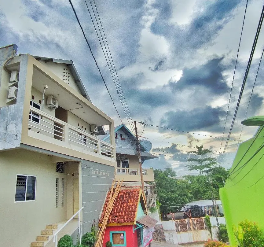 Penginapan Sriwijaya Semarang - スマラン