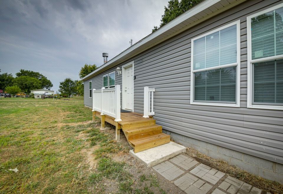 Efficiently Equipped Lewis Home: Deck & Gas Grill!,Pierson Township ...