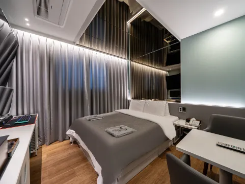 Gongju Lisena Hotel - Gongju-si