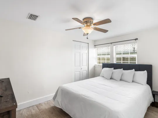 Steps To Beach With Outdoor Fire Pit - Charming Coastal Haven - Panama City Beach, FL