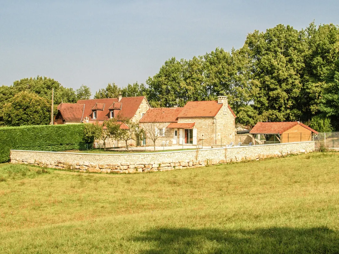 Slate-roofed Hideaway - Lot