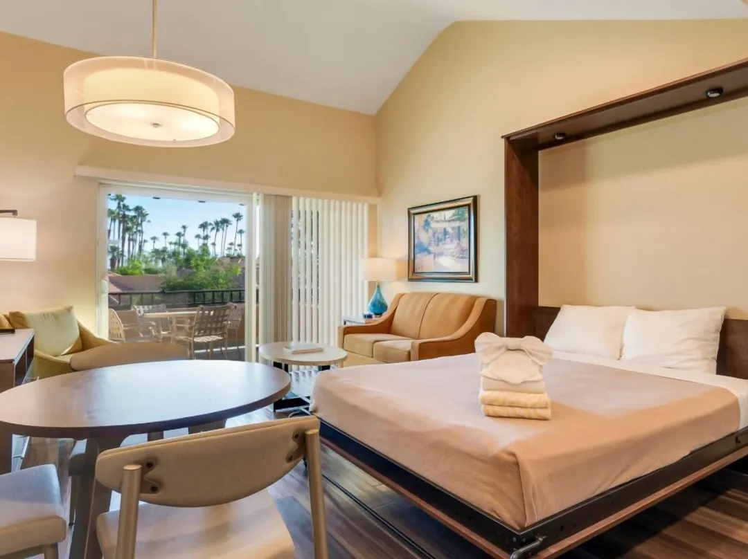 The Oasis Resort - Palm Springs, CA
