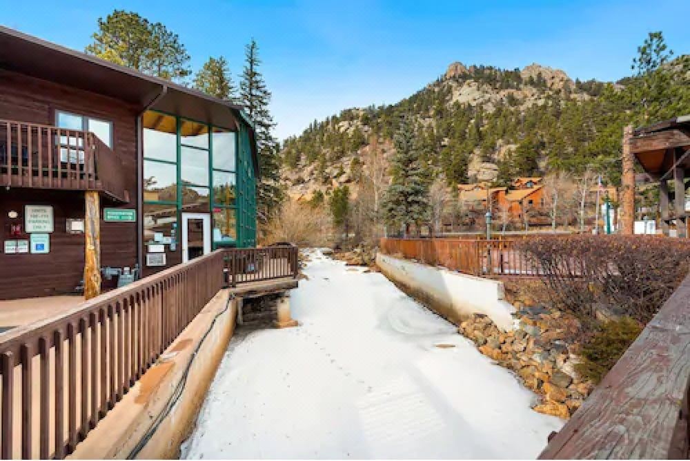 Nicky's Resort - Estes Park, CO