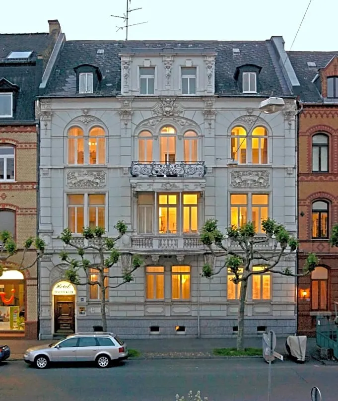 Hotel Zum Scheppen Eck - 威斯巴登