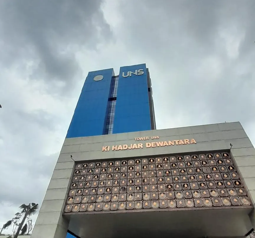 Uns Tower Hotel - Surakarta