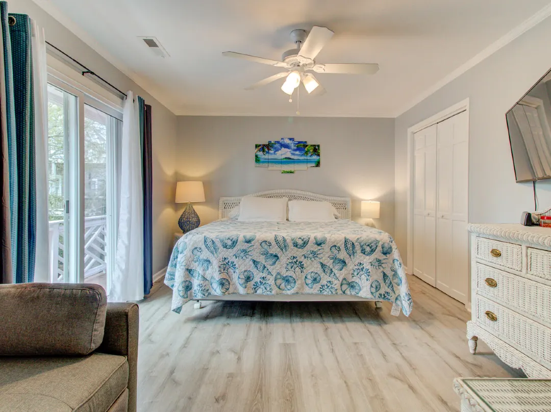 Ocean Views And Private Pool - Charming Beachside Retreat - Kure Beach, NC