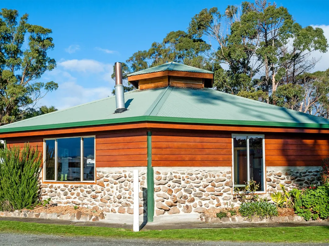 Snug Beach Cabin And Caravan Park - Hobart