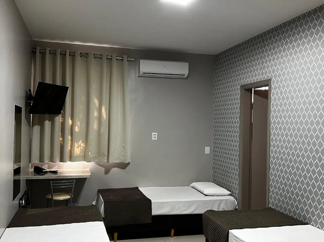 Hotel Astória - Maringá