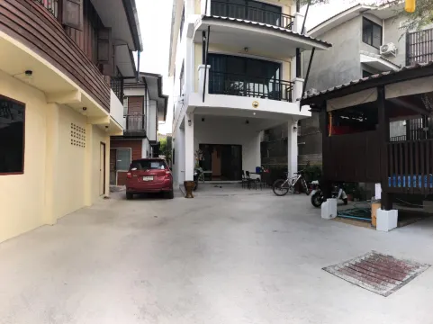 Baan Chaisri) - 치앙마이