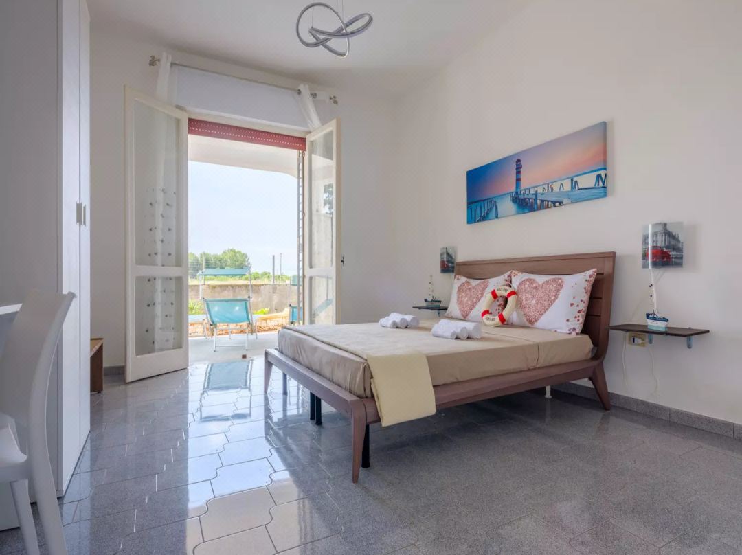 Villa Levante Sea View With Air Conditioning, Parking And Wi-fi - Apulia
