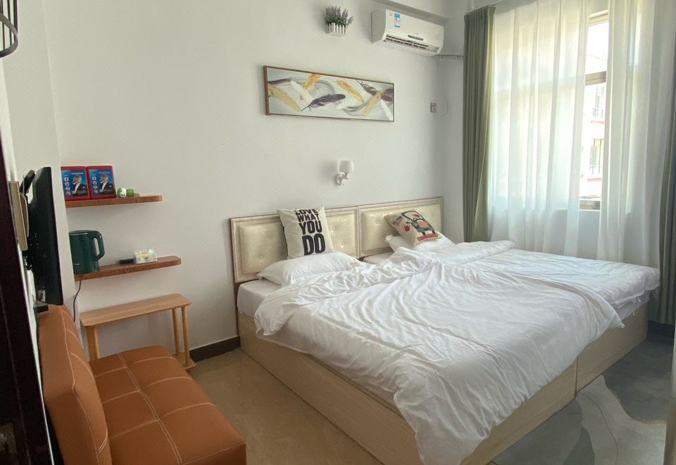 hua-deng-chu-shang-min-su, Haifeng - Book with Updated Prices 2025 | Trip.com