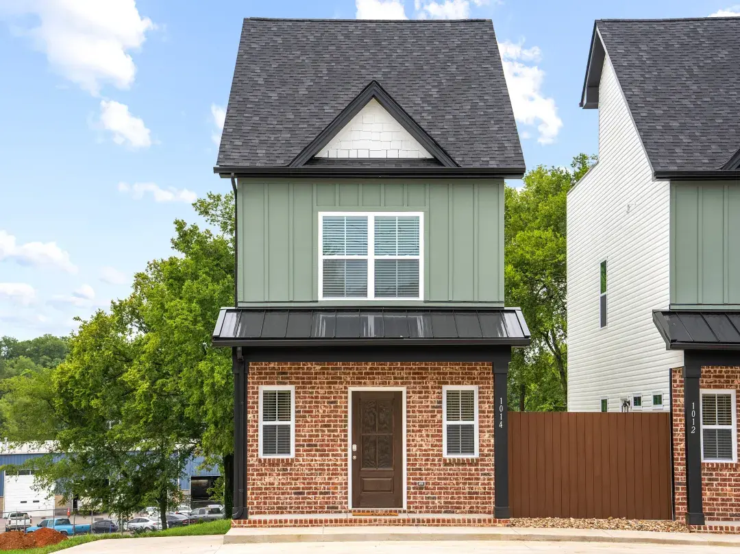 Rooftop Patio And Game Room Oasis - Exquisite Urban Retreat - Clarksville, TN