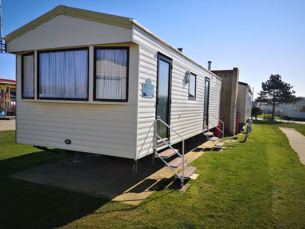 Lovely 2-bed Caravan In Walton On The Naze - Walton-on-the-Naze