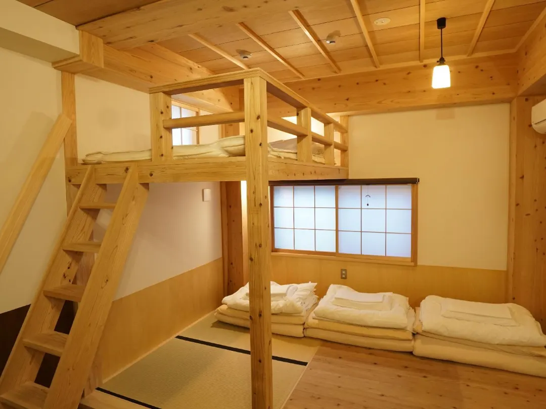 Poly Hostel 2 Namba - Osaka