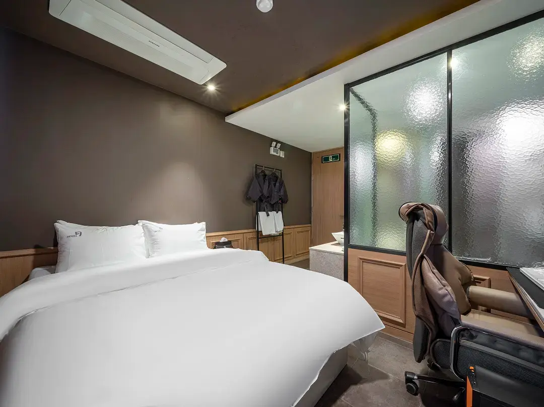 Daejeon Sintanjin Hotel Wol - Daejeon