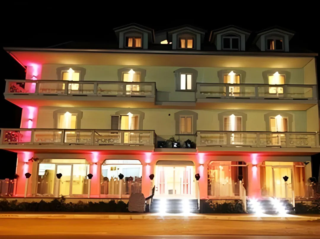 Palace Hotel Una Nuova Strada - Calabria