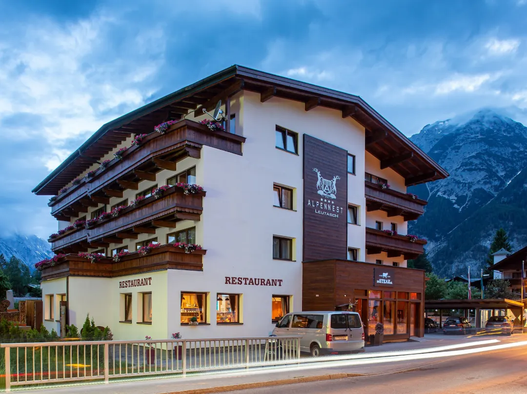 Hotel Alpennest - Seefeld in Tirol