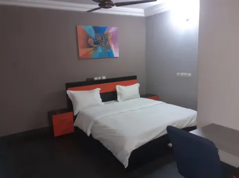 Royal Blue Guest House & Bar - Lomé