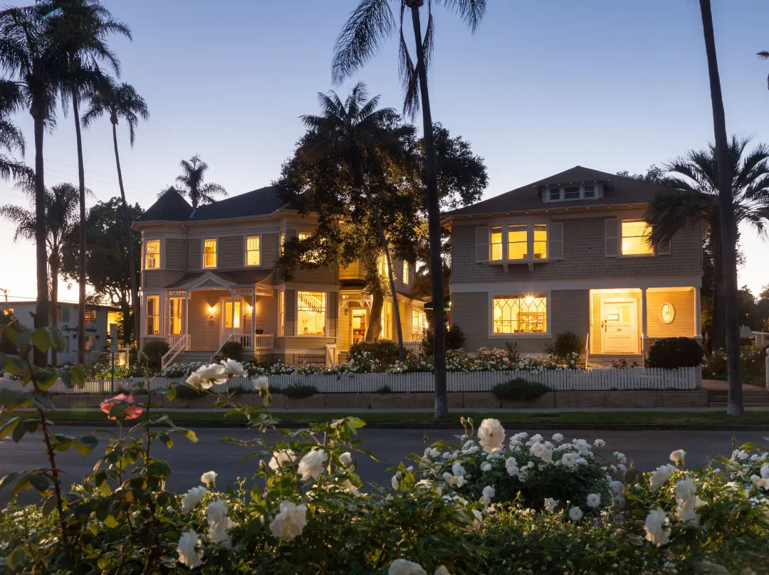 Cheshire Cat Inn & Cottages - Santa Barbara, CA