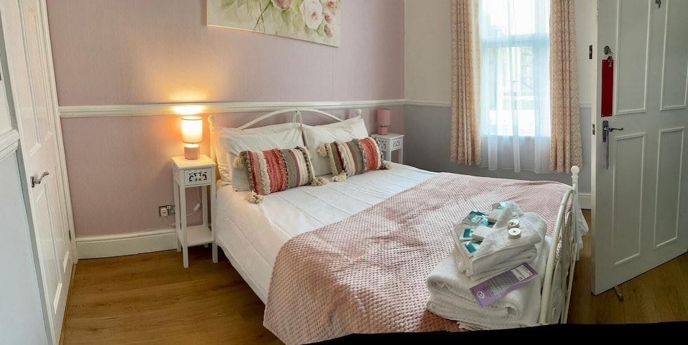 Lilyrose Hotel - Whitby, UK