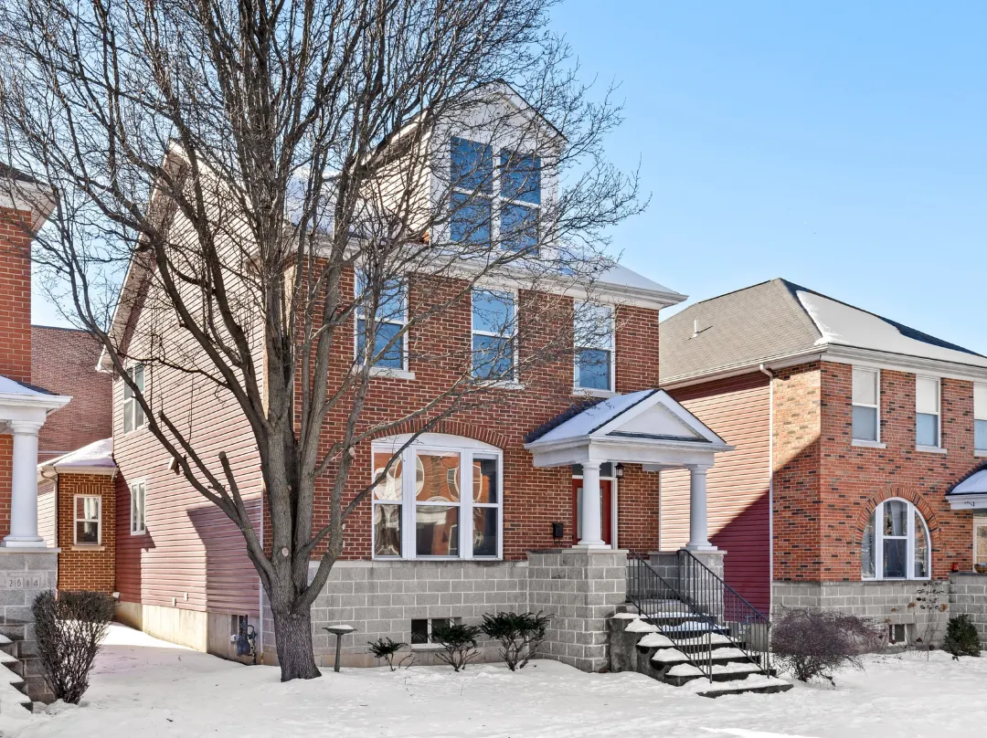 Modern Kitchen And Two Inviting Living Rooms - Spacious Charming Retreat - St. Louis, MO