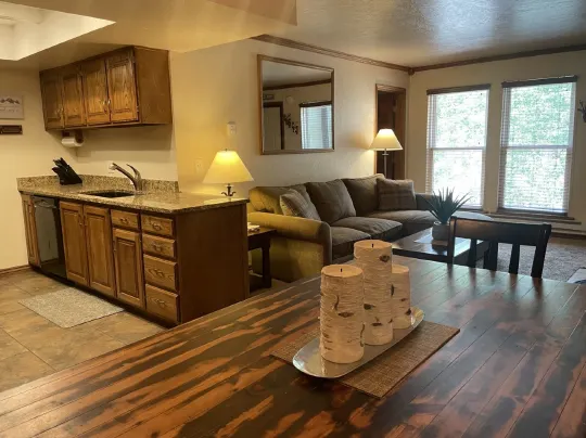 Ski-out Access And Indoor Pool - Cozy Mountain Escape - Brian Head, UT