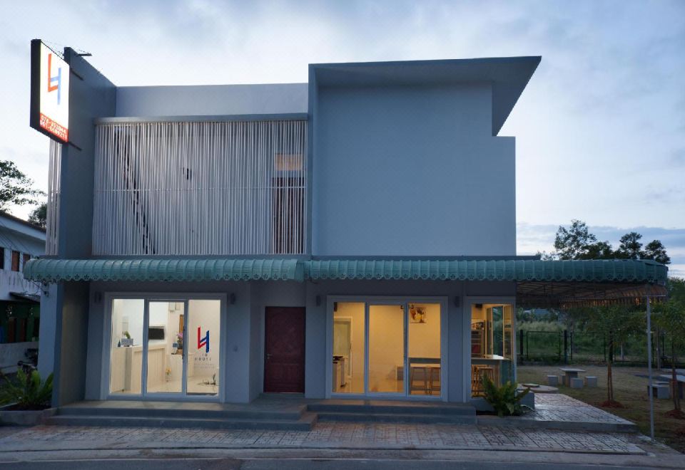 Lin House, ภูเก็ต - ได้รับส่วนลดสูงสุด | Trip.com