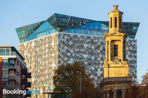 Birmingham Diamond, 2 Bedroom Apartment,Birmingham - Updated 2024 ...