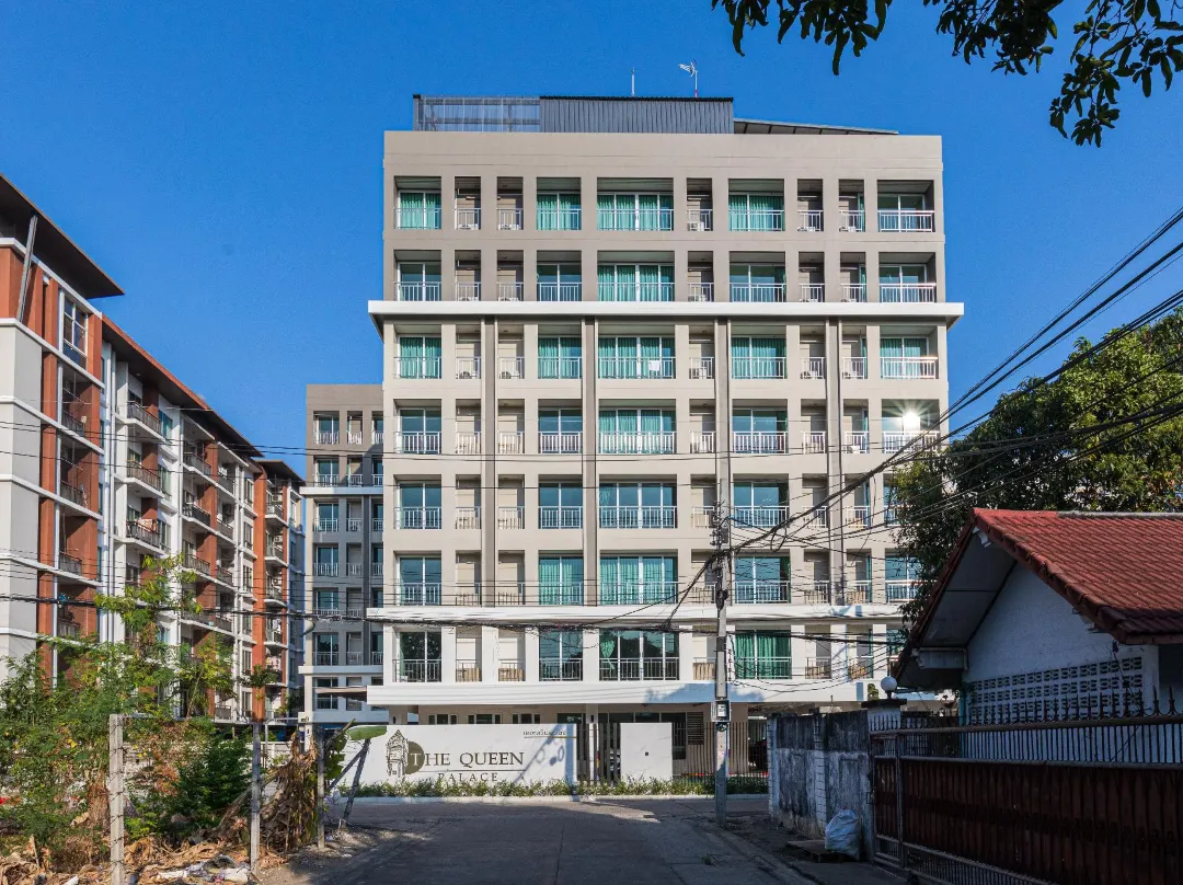 The Queen Palace - Mueang Nonthaburi District