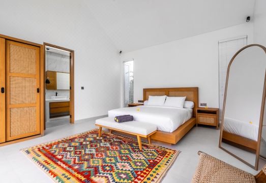 Casa Blanca Villa by Betterplace, Bali - 2026 Prices & Reviews | Trip.com