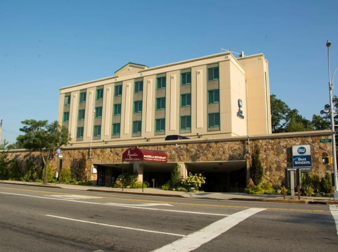 Ramada Bayside/queens - Garden City, NY
