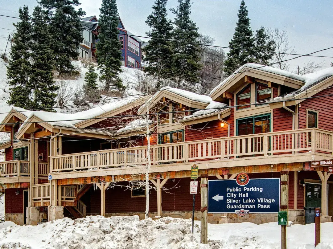 Luxurious Escape With Gourmet Kitchen And En-suite Comfort - Stunning Getaway - Park City, UT