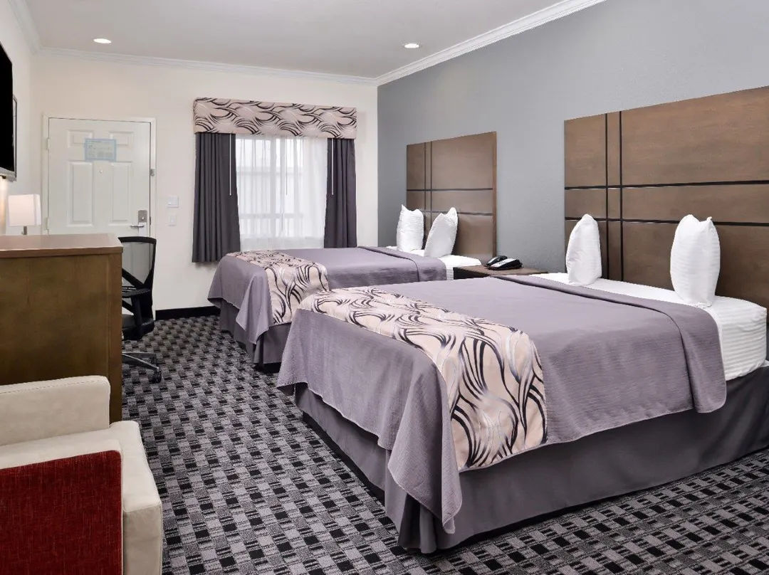 Crystal Inn & Suites Iah Humble - Humble, TX
