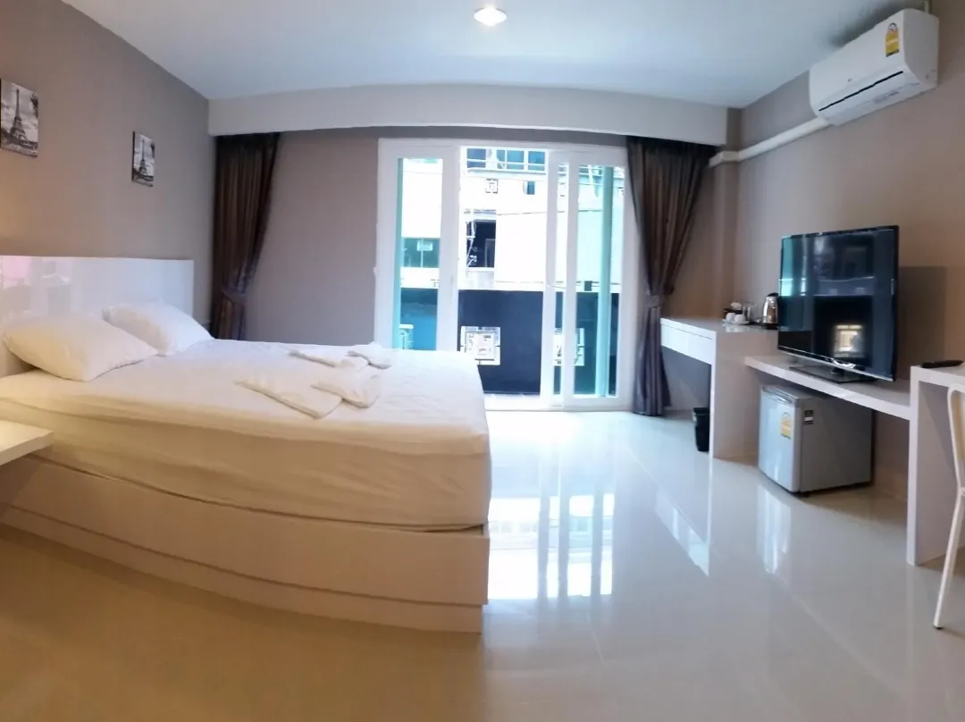 Crystal Suites Pattaya - Jomtien