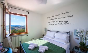 Casa Oliva Borgo del Benessere Delle Marche : Avis, Tarifs & Photos ...