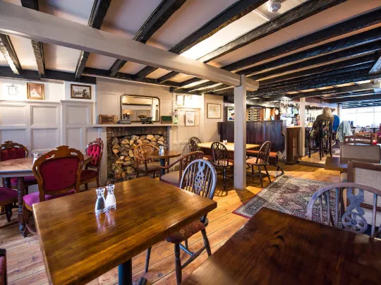 Seven Stars - Dartmouth