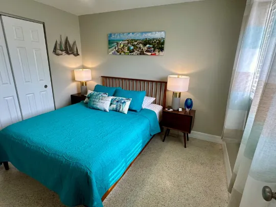 Charming Retreat With Pool And Grill - Inviting Coastal Escape - Sanibel Island, FL