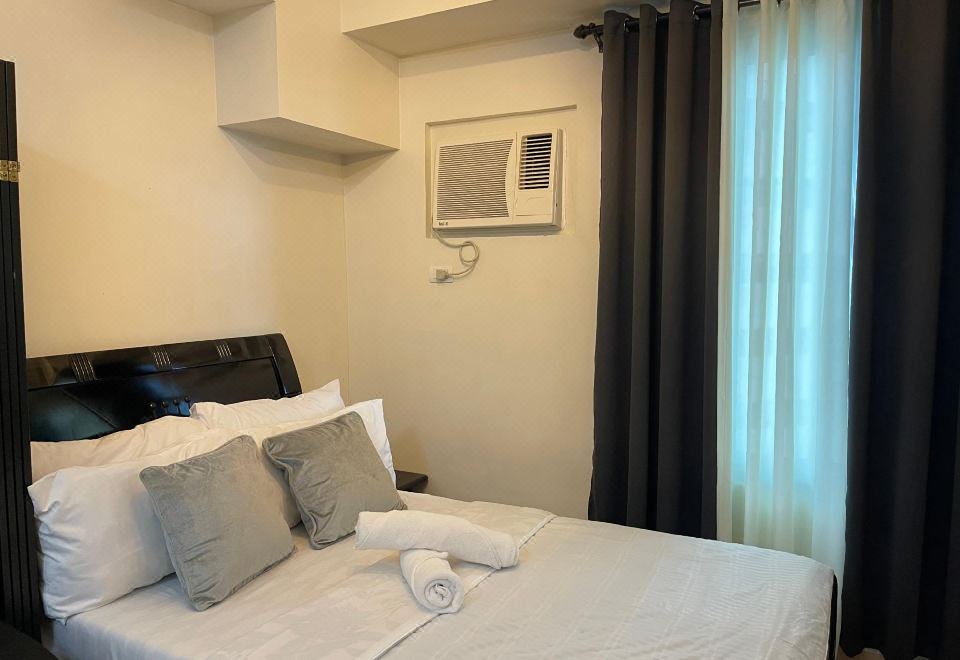 Cozy Unit in Ermita Near US Embassy and St. Lukes, Manila - 2025 Latest ...