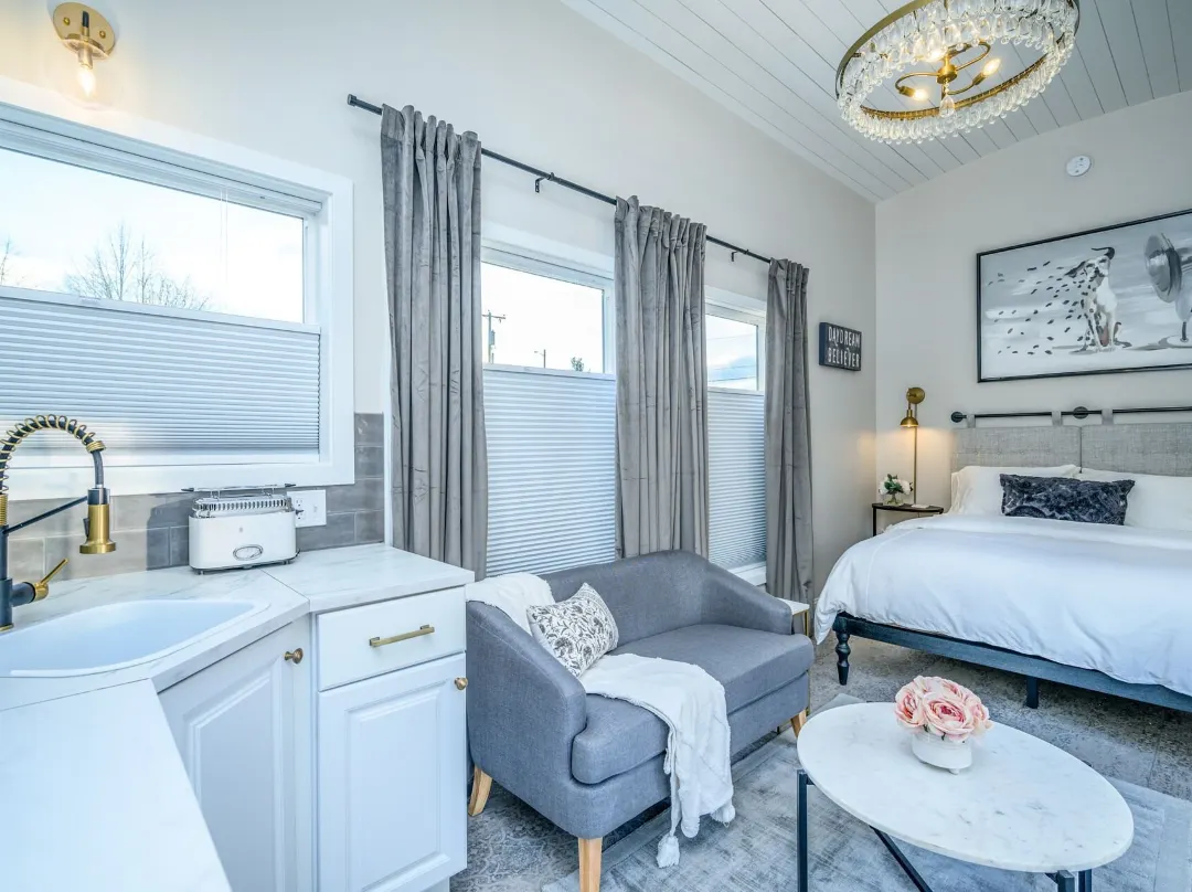 The Boutique Retreat - McMinnville, OR